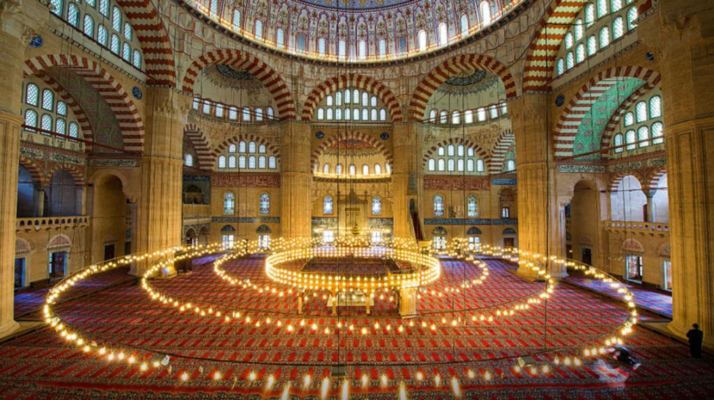 Muslim Sacred Places Of Turkey - Istanbul Islamic Tours